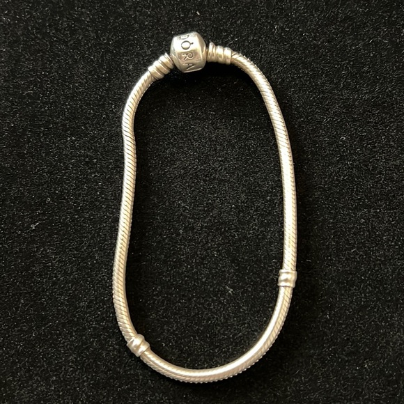 Pandora | Jewelry | Pandora Bracelet 85inch | Poshmark